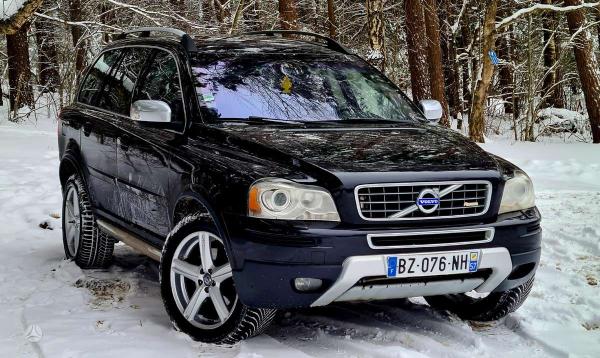 Melns Volvo XC90 2012 Viļņa, ar dzinēja tilpumu 2.40 L un nobraukumu 272 tūkst. km par 10850 €, foto 1 vietnē AUTOMOTO.COM.LV