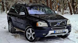 Black Volvo XC90 2012 in Vilnius, with an engine capacity of 2.40 L and mileage of 272 thousand km for 10850 €, photo 2 on AUTOMOTO.COM.LV
