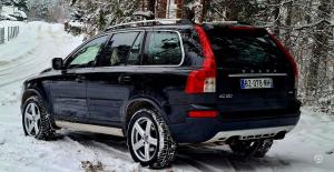 Black Volvo XC90 2012 in Vilnius, with an engine capacity of 2.40 L and mileage of 272 thousand km for 10850 €, photo 13 on AUTOMOTO.COM.LV