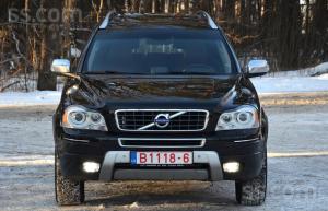 Black Volvo XC90 2012 in Riga, with an engine capacity of 2.40 L and mileage of 268 thousand km for 11990 €, photo 4 on AUTOMOTO.COM.LV