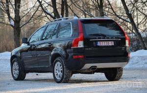 Black Volvo XC90 2012 in Riga, with an engine capacity of 2.40 L and mileage of 268 thousand km for 11990 €, photo 8 on AUTOMOTO.COM.LV