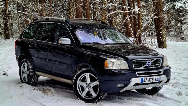 Melns Volvo XC90 2012 Viļņa, ar dzinēja tilpumu 2.40 L un nobraukumu 272 tūkst. km par 10750 €, foto 4 vietnē AUTOMOTO.COM.LV