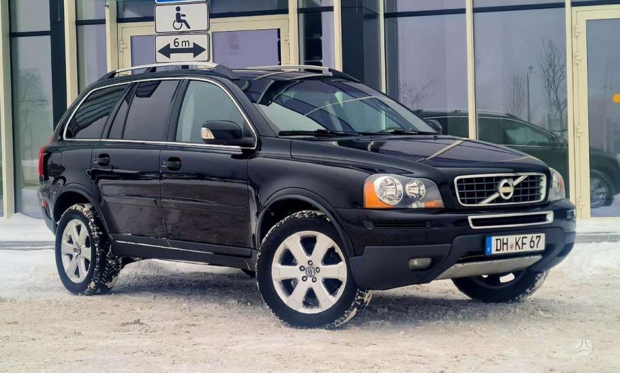Black Volvo XC90 2012 in Vilnius, with an engine capacity of 2.40 L and mileage of 236 thousand km for 10850 €, photo 4 on AUTOMOTO.COM.LV