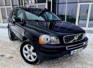 Black Volvo XC90 2012 in Vilnius, with an engine capacity of 2.40 L and mileage of 236 thousand km for 10850 €, photo 5 on AUTOMOTO.COM.LV