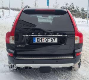 Black Volvo XC90 2012 in Vilnius, with an engine capacity of 2.40 L and mileage of 236 thousand km for 10850 €, photo 10 on AUTOMOTO.COM.LV