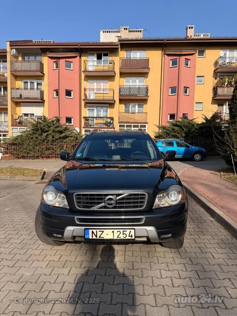 Black Volvo XC90 2012 in Riga, with an engine capacity of 0.00 L and mileage of 0 thousand km for 9990 €, photo 2 on AUTOMOTO.COM.LV