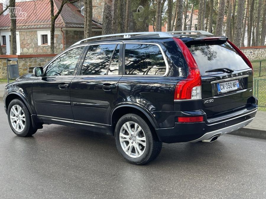 Melns Volvo XC90 2012 Viļņa, ar dzinēja tilpumu 2.40 L un nobraukumu 297 tūkst. km par 10750 €, foto 9 vietnē AUTOMOTO.COM.LV