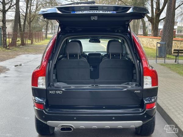Black Volvo XC90 2012 in Vilnius, with an engine capacity of 2.40 L and mileage of 297 thousand km for 10750 €, photo 10 on AUTOMOTO.COM.LV