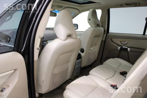 Melns Volvo XC90 2012 Rīga, ar dzinēja tilpumu 2.40 L un nobraukumu 336 tūkst. km par 10390 €, foto 9 vietnē AUTOMOTO.COM.LV