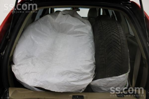 Melns Volvo XC90 2012 Rīga, ar dzinēja tilpumu 2.40 L un nobraukumu 336 tūkst. km par 10390 €, foto 10 vietnē AUTOMOTO.COM.LV