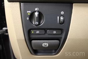 Melns Volvo XC90 2012 Rīga, ar dzinēja tilpumu 2.40 L un nobraukumu 336 tūkst. km par 10990 €, foto 16 vietnē AUTOMOTO.COM.LV