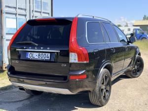 Black Volvo XC90 2012 in Riga, with an engine capacity of 2.40 L and mileage of 305 thousand km for 9995 €, photo 5 on AUTOMOTO.COM.LV