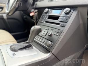 Black Volvo XC90 2012 in Riga, with an engine capacity of 2.40 L and mileage of 305 thousand km for 9995 €, photo 20 on AUTOMOTO.COM.LV