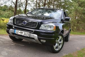 Black Volvo XC90 2012 in Vilnius, with an engine capacity of 2.40 L and mileage of 299 thousand km for 11200 €, photo 4 on AUTOMOTO.COM.LV