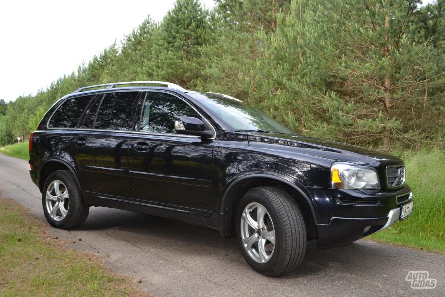 Black Volvo XC90 2012 in Vilnius, with an engine capacity of 2.40 L and mileage of 299 thousand km for 11200 €, photo 6 on AUTOMOTO.COM.LV