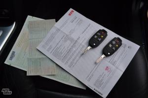 Black Volvo XC90 2012 in Vilnius, with an engine capacity of 2.40 L and mileage of 299 thousand km for 11200 €, photo 19 on AUTOMOTO.COM.LV