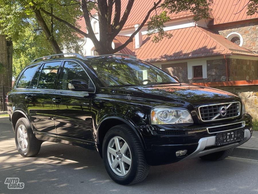 Black Volvo XC90 2012 in Vilnius, with an engine capacity of 2.40 L and mileage of 234 thousand km for 10999 €, photo 1 on AUTOMOTO.COM.LV