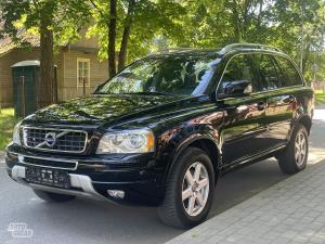 Black Volvo XC90 2012 in Vilnius, with an engine capacity of 2.40 L and mileage of 234 thousand km for 10999 €, photo 4 on AUTOMOTO.COM.LV