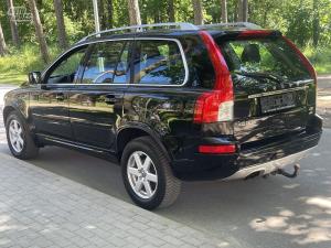 Black Volvo XC90 2012 in Vilnius, with an engine capacity of 2.40 L and mileage of 234 thousand km for 10999 €, photo 5 on AUTOMOTO.COM.LV