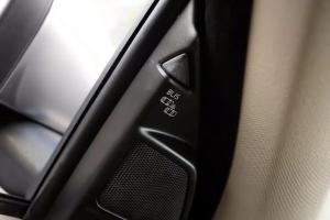 Black Volvo XC90 2012 in Jelgava, with an engine capacity of 2.40 L and mileage of 278 thousand km for 12999 €, photo 31 on AUTOMOTO.COM.LV