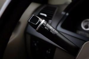 Black Volvo XC90 2012 in Jelgava, with an engine capacity of 2.40 L and mileage of 278 thousand km for 12999 €, photo 50 on AUTOMOTO.COM.LV