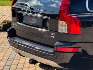 Black Volvo XC90 2012 in Riga, with an engine capacity of 2.40 L and mileage of 258 thousand km for 7800 €, photo 5 on AUTOMOTO.COM.LV