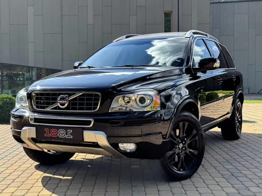 Black Volvo XC90 2012 in Riga, with an engine capacity of 2.40 L and mileage of 258 thousand km for 7800 €, photo 22 on AUTOMOTO.COM.LV