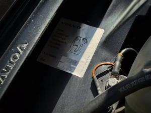 Black Volvo XC90 2012 in Riga, with an engine capacity of 2.40 L and mileage of 258 thousand km for 7800 €, photo 27 on AUTOMOTO.COM.LV