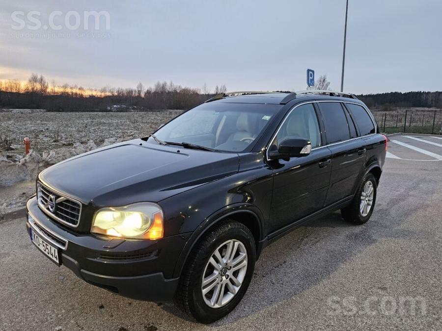Melns Volvo XC90 2012 Rīga, ar dzinēja tilpumu 3.20 L un nobraukumu 310 tūkst. km par 5300 €, foto 1 vietnē AUTOMOTO.COM.LV