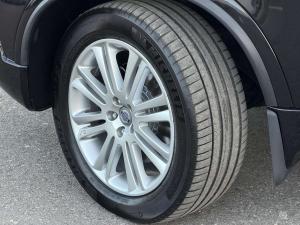 Melns Volvo XC90 2012 Jonava, ar dzinēja tilpumu 2.40 L un nobraukumu 285 tūkst. km par 10650 €, foto 41 vietnē AUTOMOTO.COM.LV
