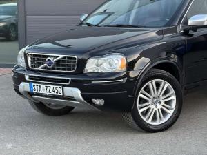 Melns Volvo XC90 2012 Jonava, ar dzinēja tilpumu 2.40 L un nobraukumu 285 tūkst. km par 9800 €, foto 4 vietnē AUTOMOTO.COM.LV