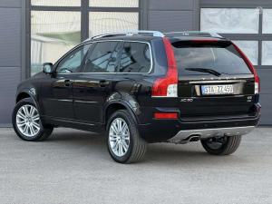 Melns Volvo XC90 2012 Jonava, ar dzinēja tilpumu 2.40 L un nobraukumu 285 tūkst. km par 9800 €, foto 6 vietnē AUTOMOTO.COM.LV