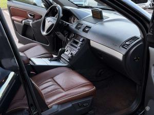 Melns Volvo XC90 2012 Jonava, ar dzinēja tilpumu 2.40 L un nobraukumu 285 tūkst. km par 9800 €, foto 19 vietnē AUTOMOTO.COM.LV
