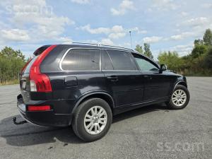 Black Volvo XC90 2012 in Rezekne, with an engine capacity of 2.40 L and mileage of 308 thousand km for 9700 €, photo 15 on AUTOMOTO.COM.LV