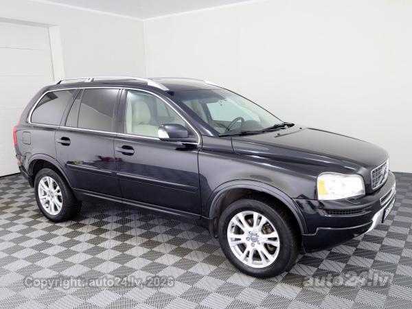 Volvo XC90 2012 Tallina vietnē Melns Volvo XC90 2012 Tallina, ar dzinēja tilpumu 2.40 L un nobraukumu 239 tūkst. km par 6699 €, foto 1 vietnē AUTOMOTO.COM.LV