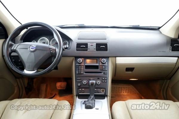 Volvo XC90 2012 Tallina vietnē Melns Volvo XC90 2012 Tallina, ar dzinēja tilpumu 2.40 L un nobraukumu 239 tūkst. km par 6699 €, foto 6 vietnē AUTOMOTO.COM.LV