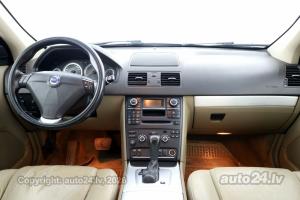 Black Volvo XC90 2012 in Tallinn, with an engine capacity of 2.40 L and mileage of 239 thousand km for 6699 €, photo 6 on AUTOMOTO.COM.LV