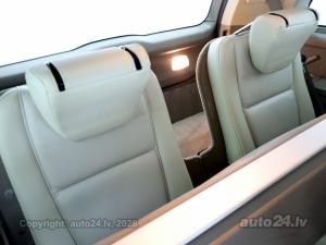 Black Volvo XC90 2012 in Tallinn, with an engine capacity of 2.40 L and mileage of 239 thousand km for 6699 €, photo 9 on AUTOMOTO.COM.LV