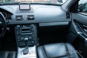 Melns Volvo XC90 2012 Tallina, ar dzinēja tilpumu 2.40 L un nobraukumu 341 tūkst. km par 9990 €, foto 16 vietnē AUTOMOTO.COM.LV