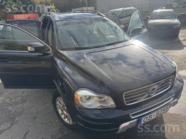 Melns Volvo XC90 2012 Rīga, ar dzinēja tilpumu 2.40 L un nobraukumu 204 tūkst. km par 11700 €, foto 1 vietnē AUTOMOTO.COM.LV