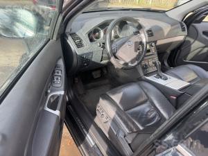 Melns Volvo XC90 2012 Rīga, ar dzinēja tilpumu 2.40 L un nobraukumu 204 tūkst. km par 11700 €, foto 16 vietnē AUTOMOTO.COM.LV