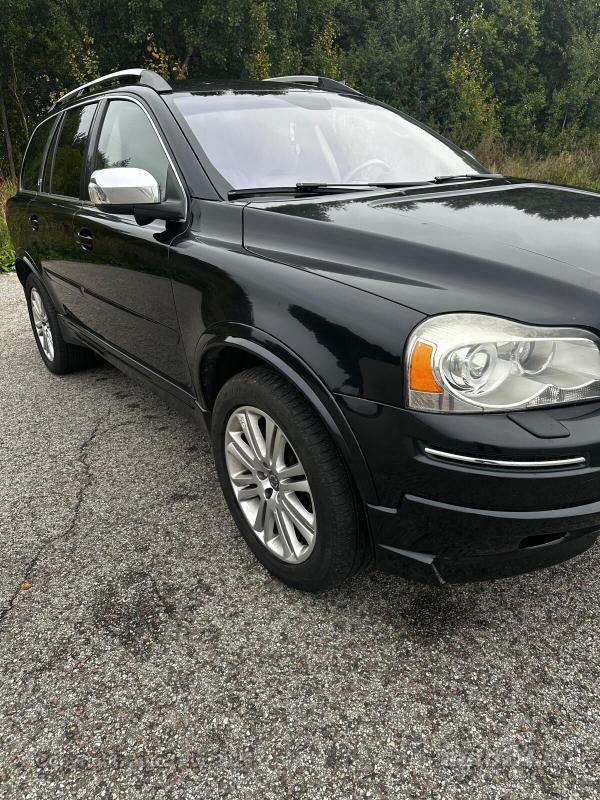 Volvo XC90 2012 Tallina vietnē Melns Volvo XC90 2012 Tallina, ar dzinēja tilpumu 2.40 L un nobraukumu 228 tūkst. km par 10499 €, foto 3 vietnē AUTOMOTO.COM.LV