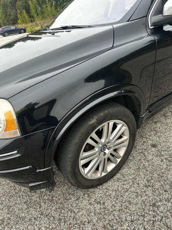 Volvo XC90 2012 Tallina vietnē Melns Volvo XC90 2012 Tallina, ar dzinēja tilpumu 2.40 L un nobraukumu 228 tūkst. km par 10499 €, foto 5 vietnē AUTOMOTO.COM.LV