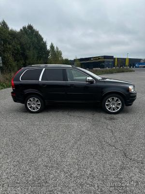 Black Volvo XC90 2012 in Tallinn, with an engine capacity of 2.40 L and mileage of 228 thousand km for 10499 €, photo 7 on AUTOMOTO.COM.LV