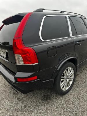 Black Volvo XC90 2012 in Tallinn, with an engine capacity of 2.40 L and mileage of 228 thousand km for 10499 €, photo 10 on AUTOMOTO.COM.LV