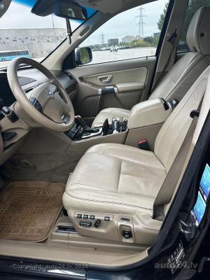 Black Volvo XC90 2012 in Tallinn, with an engine capacity of 2.40 L and mileage of 228 thousand km for 10499 €, photo 12 on AUTOMOTO.COM.LV