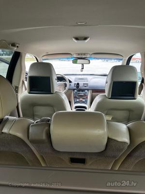 Black Volvo XC90 2012 in Tallinn, with an engine capacity of 2.40 L and mileage of 228 thousand km for 10499 €, photo 25 on AUTOMOTO.COM.LV