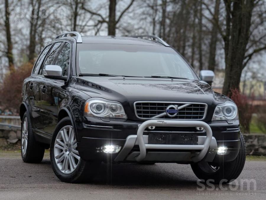 Black Volvo XC90 2013 in Jurmala, with an engine capacity of 2.40 L and mileage of 0 thousand km for 11550 €, photo 2 on AUTOMOTO.COM.LV