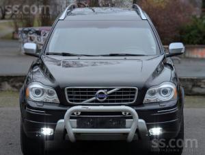 Black Volvo XC90 2013 in Jurmala, with an engine capacity of 2.40 L and mileage of 0 thousand km for 11550 €, photo 7 on AUTOMOTO.COM.LV