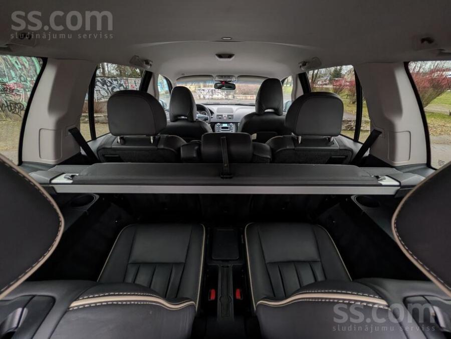 Black Volvo XC90 2013 in Jurmala, with an engine capacity of 2.40 L and mileage of 0 thousand km for 11550 €, photo 21 on AUTOMOTO.COM.LV